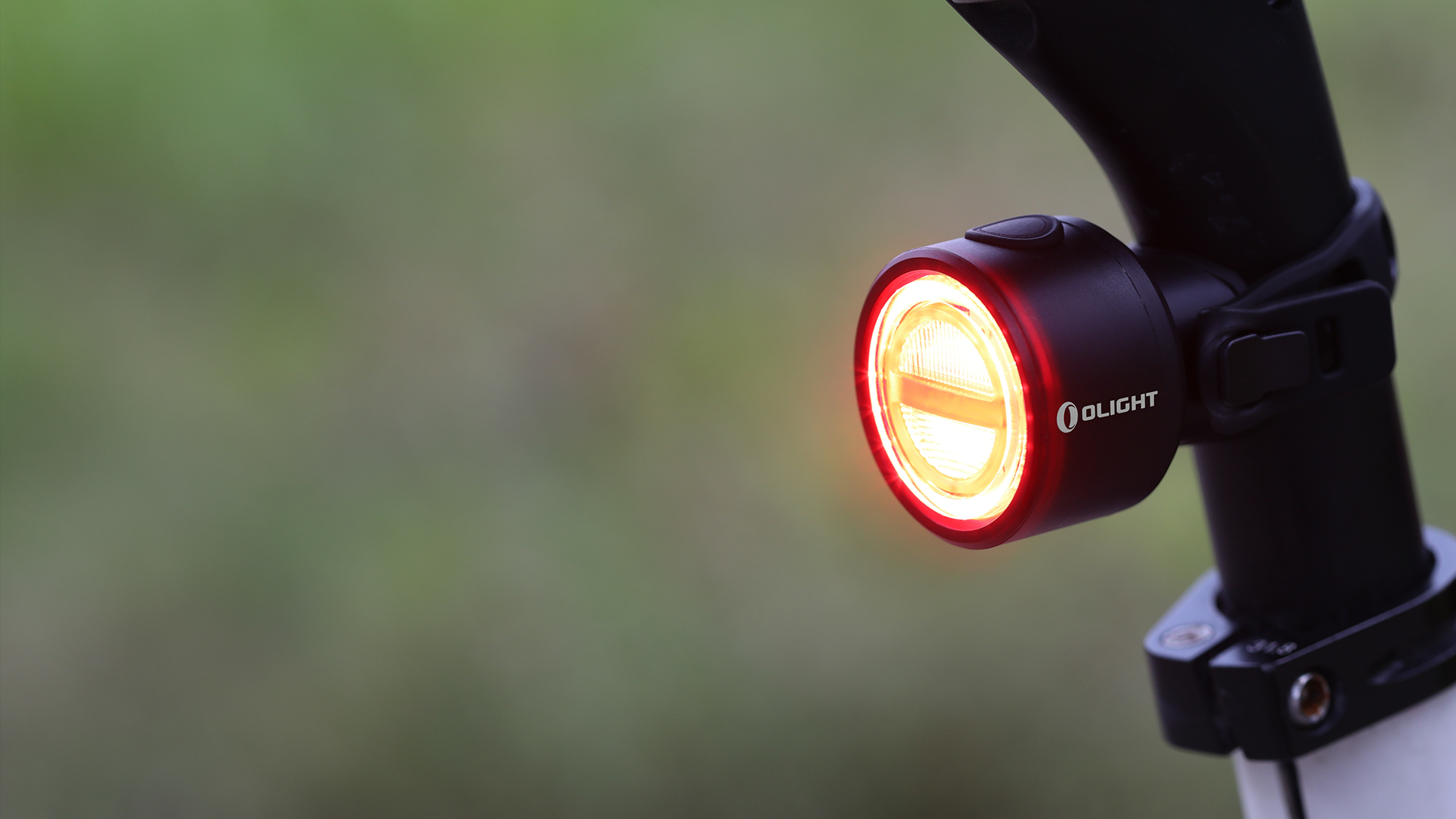 BS100 テールライト - Olight Japan